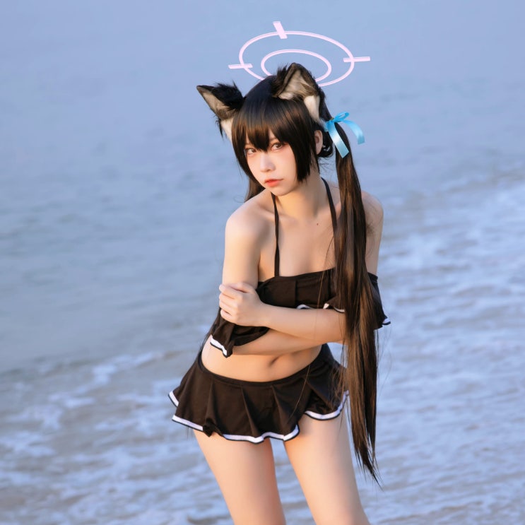 G44 - 쿠로미 세리카 수영복 코스프레(블루 아카이브) : 네이버 블로그