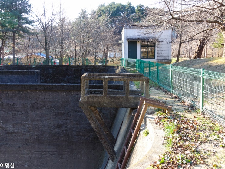 [동해시 부곡동] 동해시 구 상수시설(1940년대 초)｜등록문화재 : 네이버 블로그