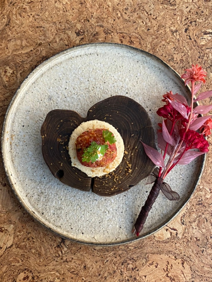 [맛집] 신사 파인다이닝 여미(Yeomi) 후기🤍 : 네이버 블로그