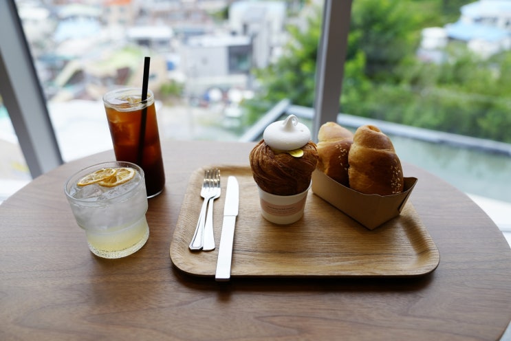 부산 기장 Jm 커피 로스터스 본점 넓고 편안한 공간 맛있는 빵과 커피를 맛볼수 있는 곳 네이버 블로그