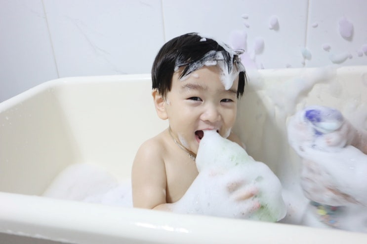 목욕과 촉감놀이를 한 번에 아이오감 바스슬라임 네이버 블로그