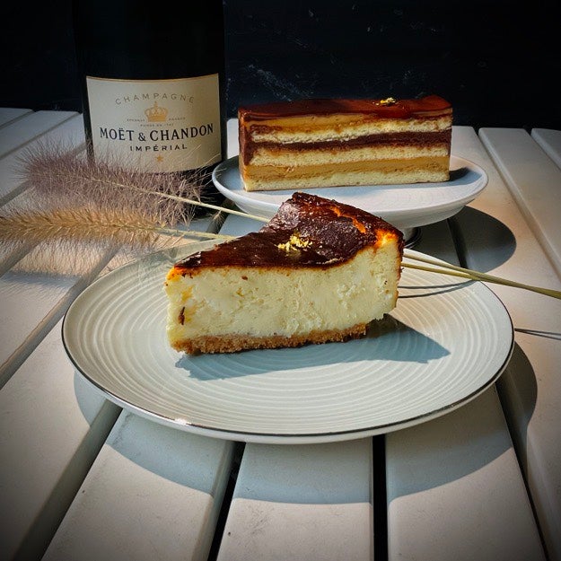 [디저트] 바스크 치즈케이크 & 오페라 케이크 (Basque Cheesecake & Opera Cake) : 네이버 블로그