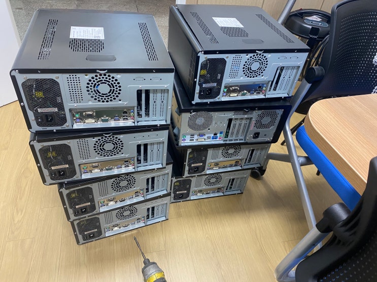회사컴퓨터 업무용컴퓨터 고장나고 오래된 컴퓨터 무상수거 무료폐기 부속품 빠지고 작동하지않는 Pc 노트북 모니터 서버
