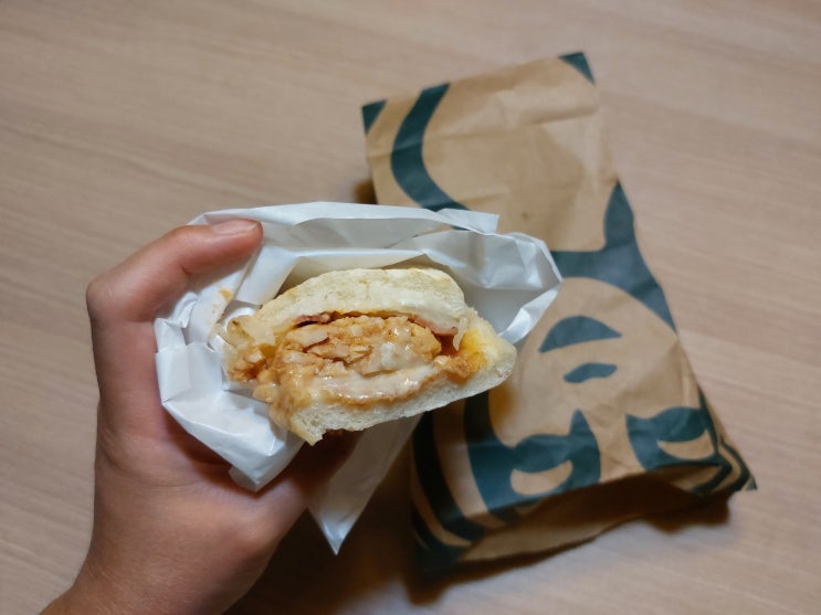 내돈내산 6점 스타벅스 바비큐 치킨 치즈 치아바타 후기 스벅 샌드위치는 역시 네이버 블로그