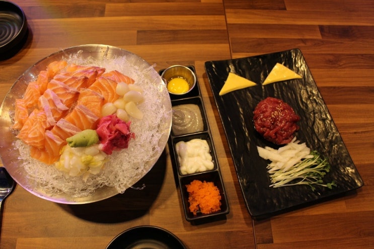순천 용당동 맛집 드디어 순천에 육성 육회와 연어를 무한리필육회왕자연어공주 네이버 블로그