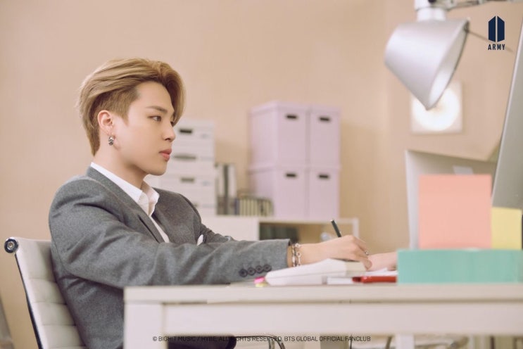 방탄소년단 지민 BTS Office Behind the Scenes Photos : 네이버 블로그