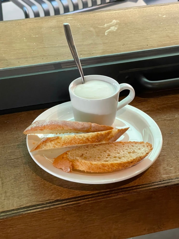 광안리 샬로우커피 (SHALLOW) 민락 신상카페 , 울산 샬로우 부산에 오픈! : 네이버 블로그