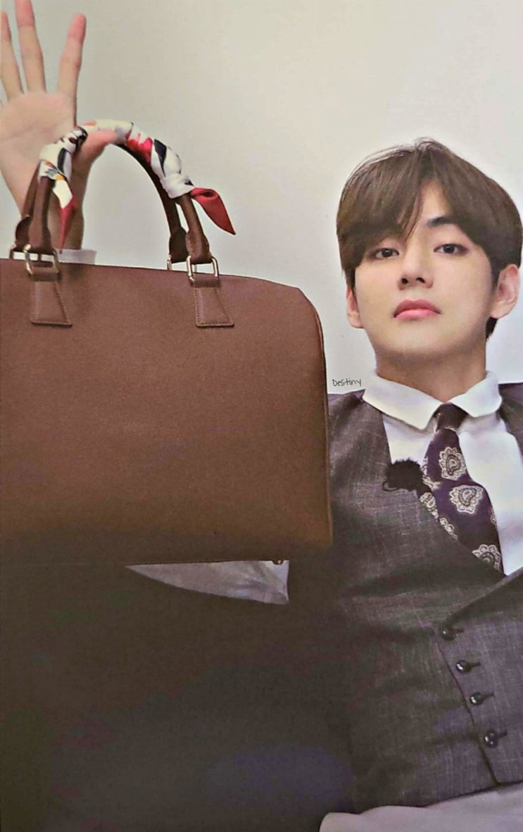 [방탄소년단 뷔] MUTE BOSTON BAG & BROOCH SET(FACES) BY V / 언박싱 : 네이버 블로그