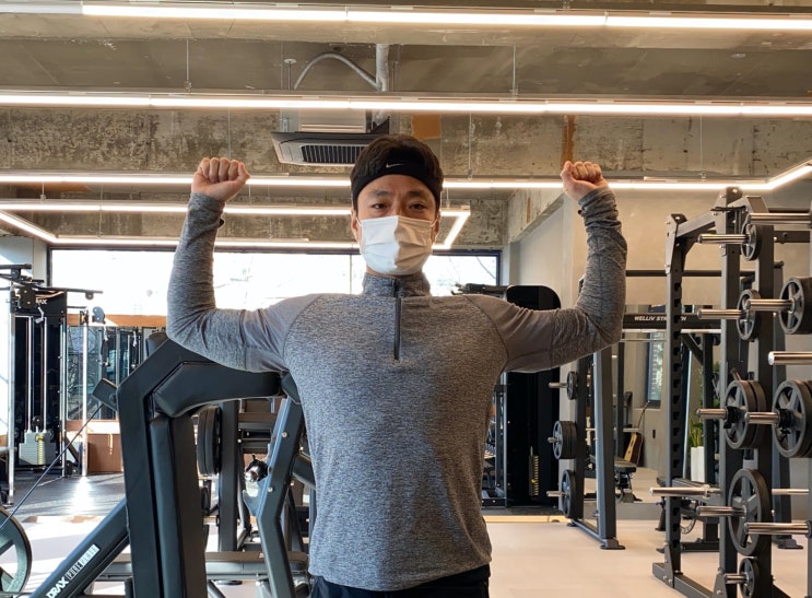 라운드숄더 교정 운동 하루에 10분만 하자 하부 중부 승모근 운동 네이버 블로그