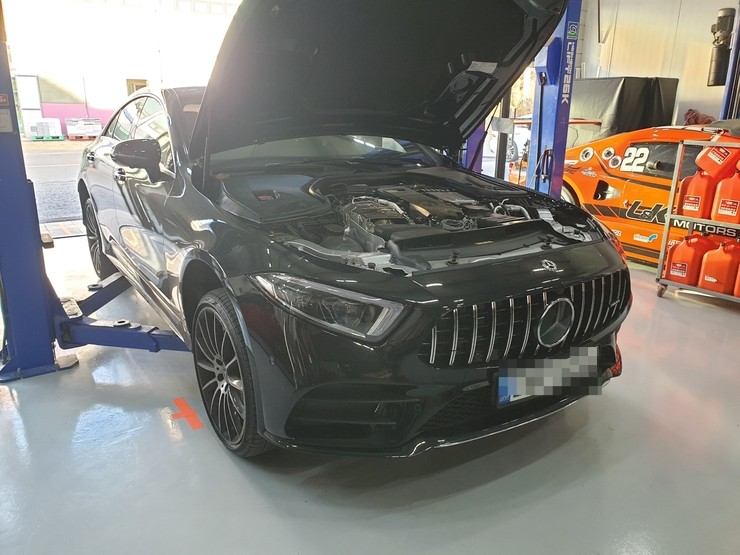 [루카스로드]벤츠 CLS430차량 엔진오일교환 필터교환 에어컨필터교환 항균필터교환 합성유교환 일산벤츠정비/일산오일교환/식사동벤츠 ...