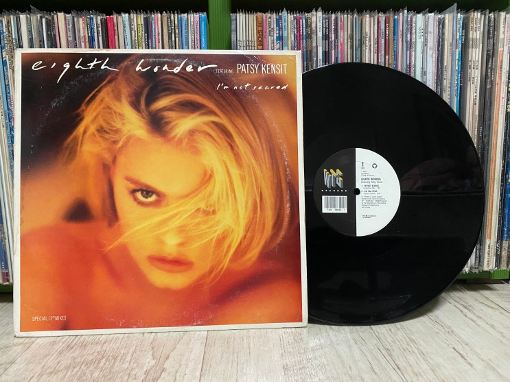 Eighth Wonder featuring Patsy Kensit - I'm Not Scared (12" Single, LP ...