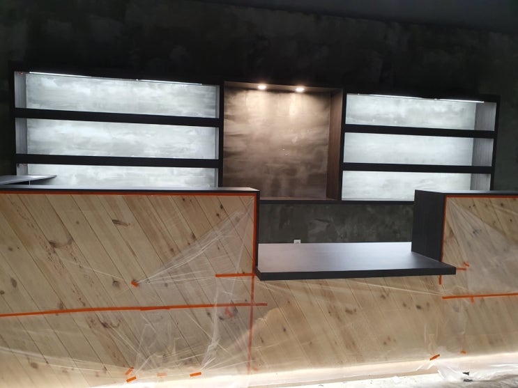 카운터, 세면대하부장, 선반 동탄 태닝샵 인테리어 필름 시공 : 네이버 블로그