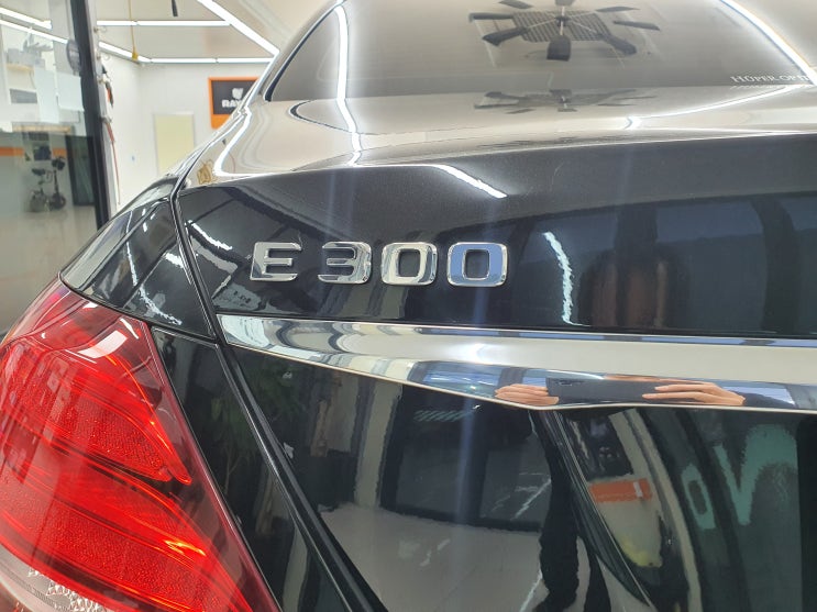 벤츠E클레스 M2C 200A플러스 카블릿 와이트콕핏 교체 시공으로 아틀란맵 내비게이션을 편하게 사용하세요 : 네이버 블로그