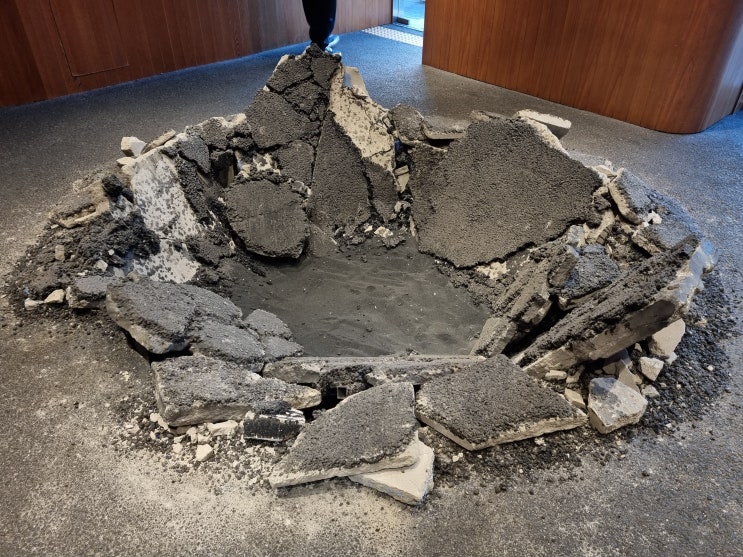 성수역 우주의 공간을 담은 플래그십 스토어 "ADER SPACE 2.0"(아더스페이스) : 네이버 블로그