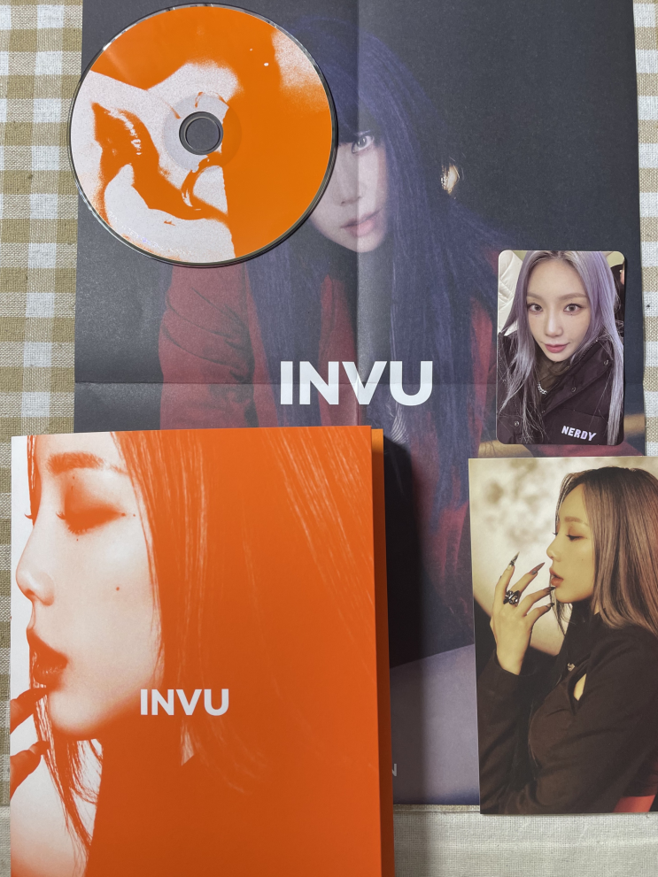 태연 정규3집 INVU 앨범 (ORANGE VER.) : 네이버 블로그