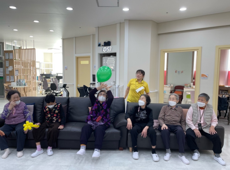대구 주간보호센터 추천 노리실버홈 데이케어센터 코로나 4차 접종 4차 접종 대상 4차 접종 시기 4차 접종