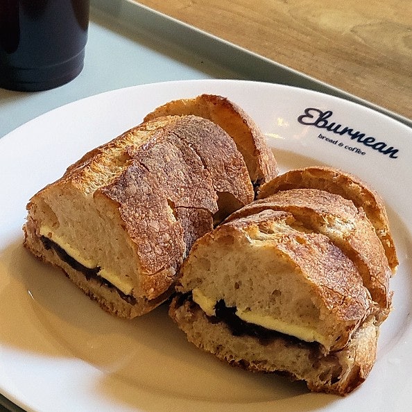 수원 행리단길 카페 / 행궁동카페 '에버닌(eburnean)' 앙버터 꼭 먹기!!! : 네이버 블로그