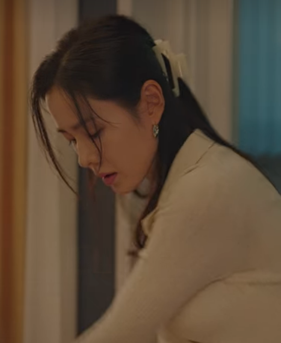 서른아홉 손예진 옷 귀걸이 시계 가방 인형까지 알아봤어요~ 네이버 블로그
