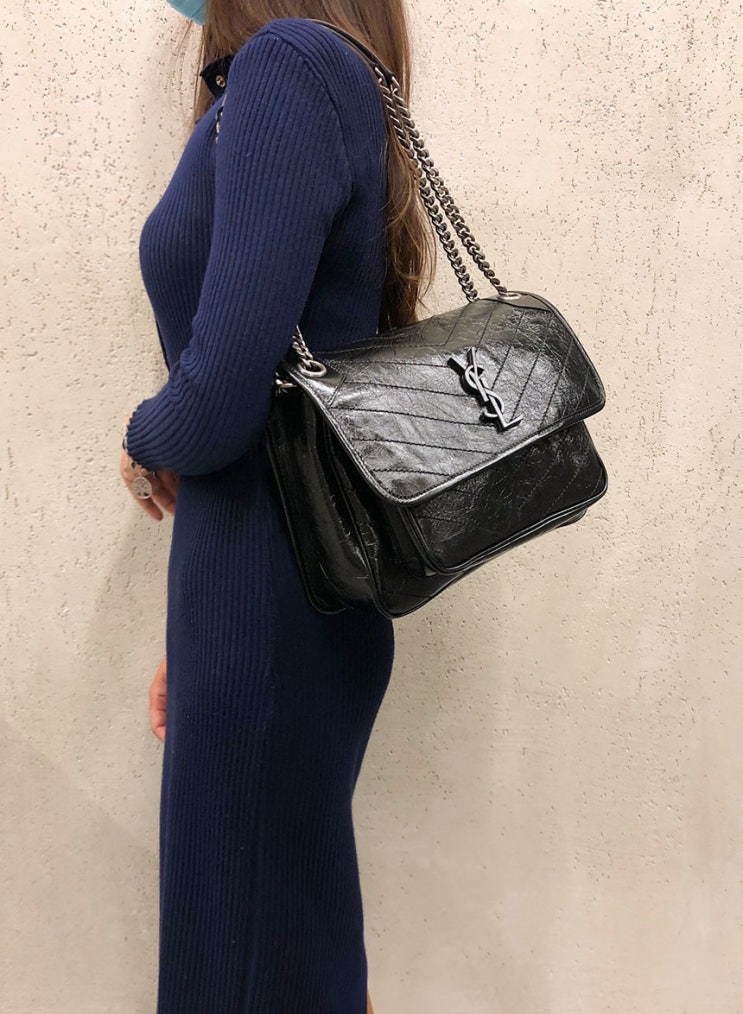생로랑 YSL 모노그램 니키 미듐 숄더백 (633158 0EN04 1000) : 네이버 블로그