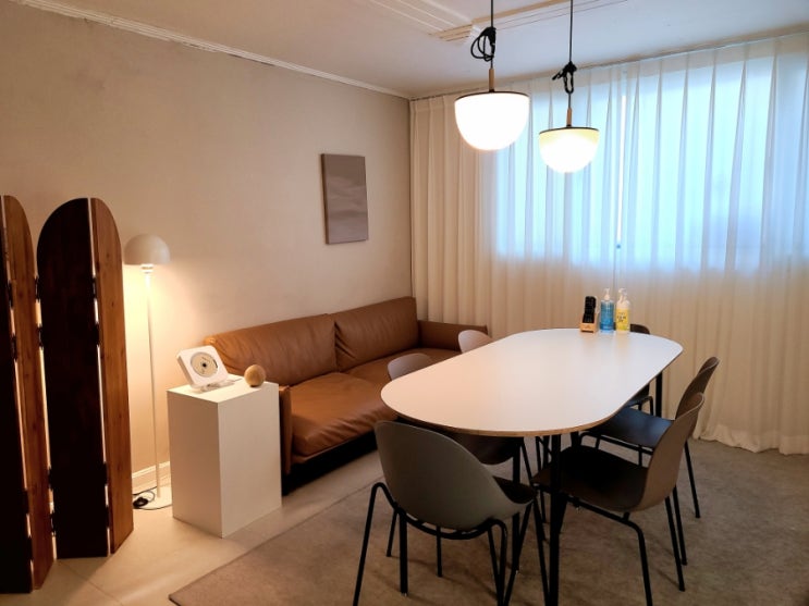 서울 연남 :: 아늑하고 채광좋은 홍대 숙소 'Nimman_house' 에어비엔비 이용기 : 네이버 블로그