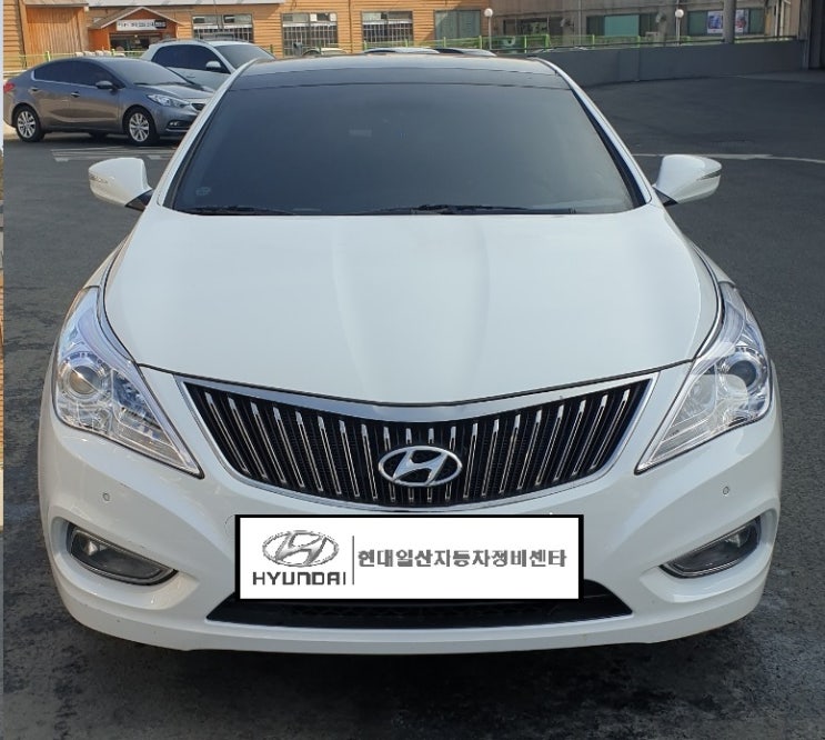 일산 그랜저 Hg 주행 중 자동 문 잠김 불가 도어 액추에이터 교환 작업 일산블루핸즈 현대일산자동차정비센터 일산자동차정기