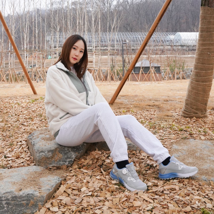 노스페이스 신민아 하이킹화 에너지 테크 쾌적하고 가벼운 여자 등산화 네이버 블로그