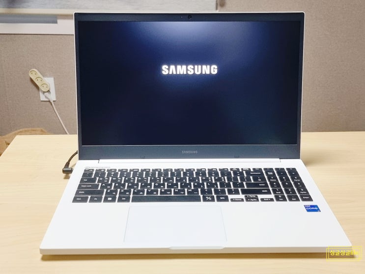 대학생 인강용 노트북 추천! 가성비 15인치 삼성 노트북 플러스2 NT550XDA-K78A 후기 : 네이버 블로그