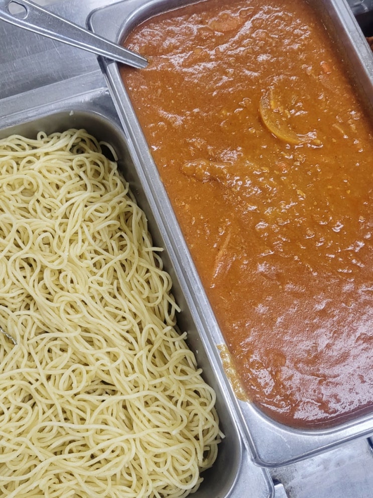 (100인급식/오늘메뉴)미트스파게티&마늘빵.가라아게.시저샐러드.크림스프 : 네이버 블로그