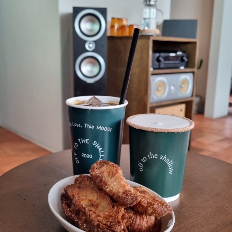 [부산여행] 샬로우커피(SHALLOW COFFEE) :: 광안리 카페추천 내돈내먹 후기! : 네이버 블로그