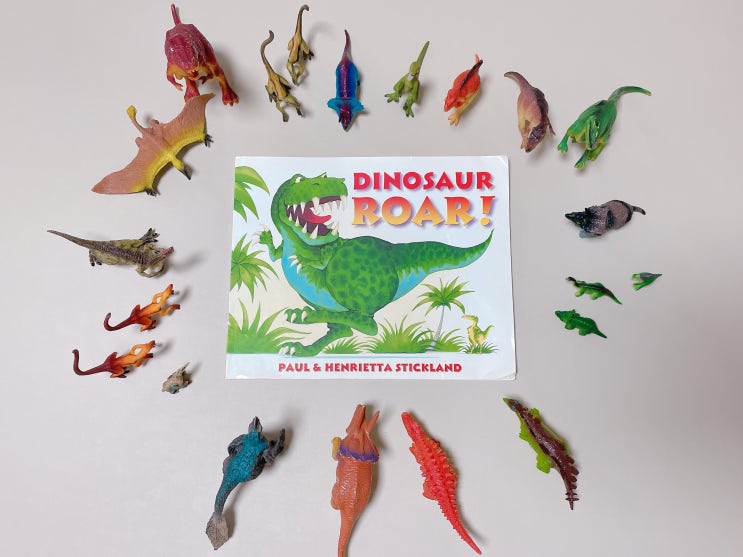 [책육아/엄마표영어] Dinosaur Roar! 공룡과 함께 반대말을 배워요. (feat.Bri Reads) : 네이버 블로그