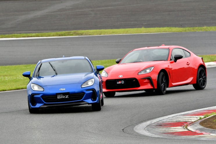 GR86 수입 기념 포스팅 GR86 VS BRZ : 네이버 블로그