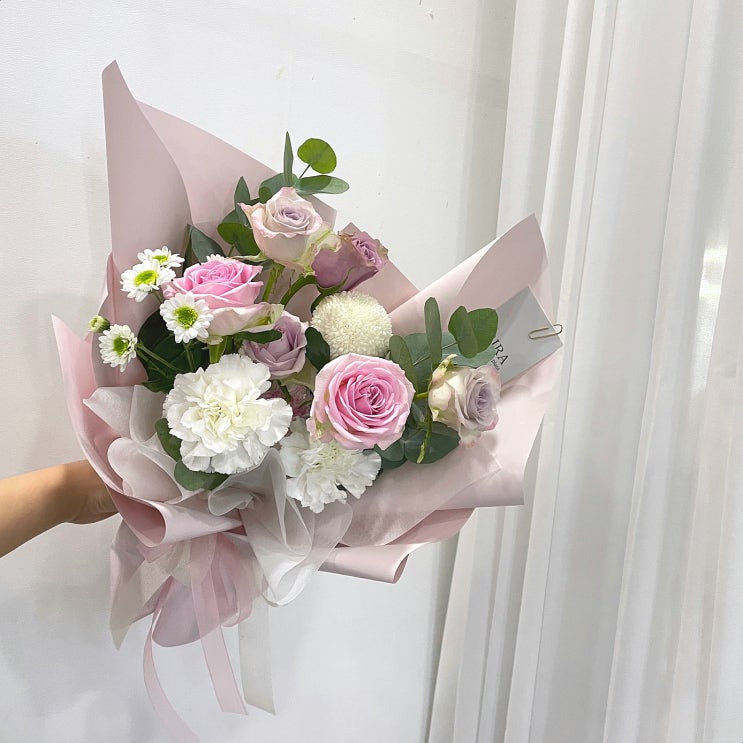 러블리꽃다발 파스텔톤꽃다발 여자친구꽃다발 공연꽃다발 리라플라워 서울대입구역꽃집 합정역꽃집 네이버 블로그