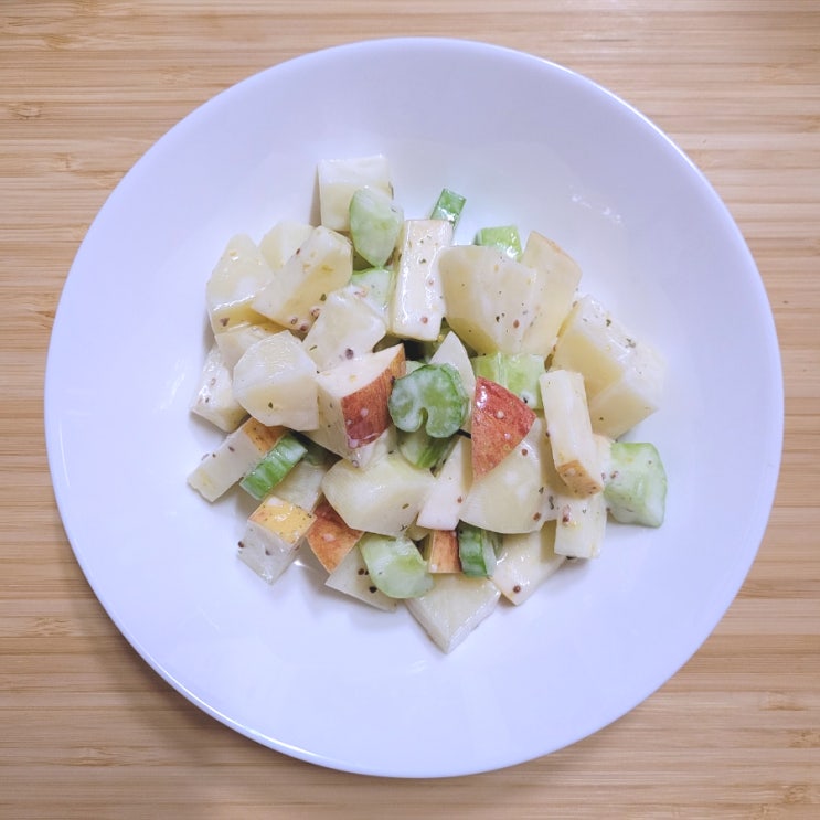 제철 사과 넣은 감자 샐러드 만드는법 아침샐러드로 딱 with 요거트 드레싱 : 네이버 블로그