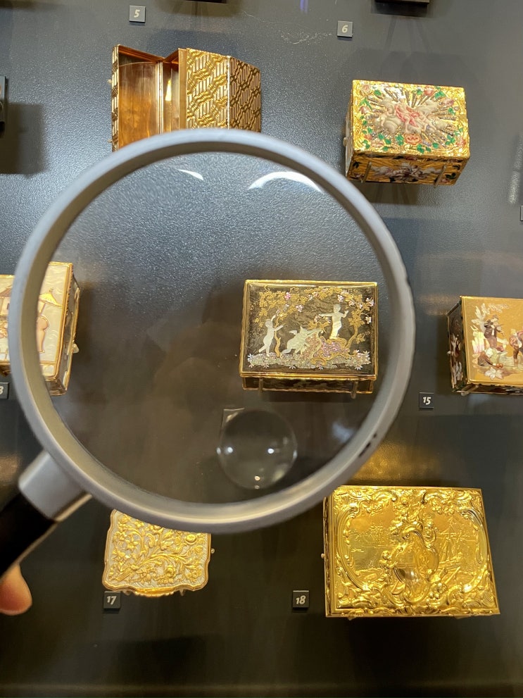 수집과 후원 : Gilbert Collection, V&A : 네이버 블로그
