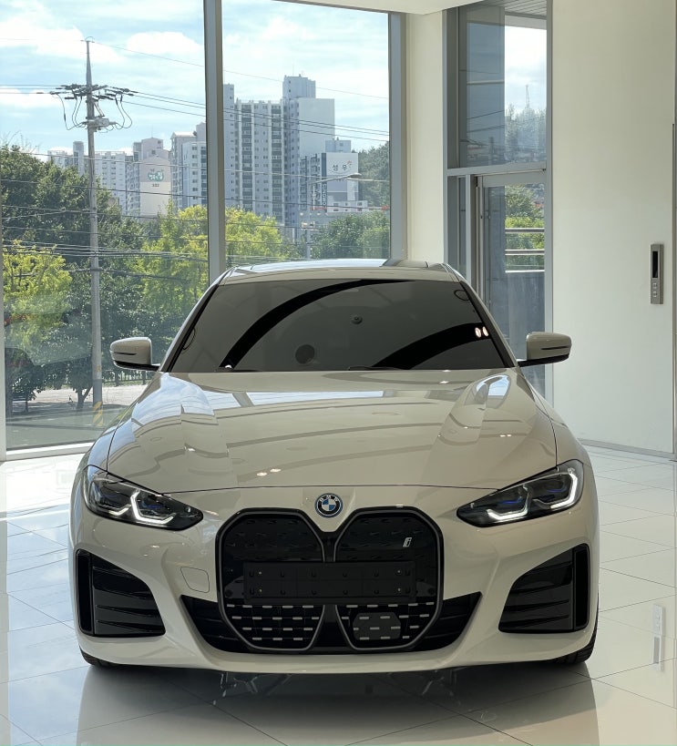 [광주] BMW i4 eDrive 40 Gran Coupe M Spt Pro 화이트 / 모카 : 네이버 블로그