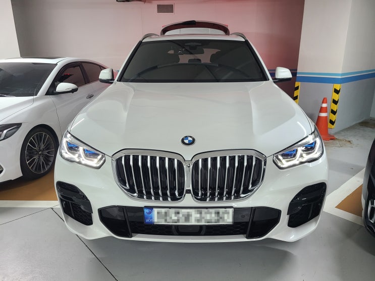 (출장장착) BMW X5 아이나비 QXD8000 블랙박스 장착 및 아이나비 아이볼트Q에디션 BAB-115Q 보조배터리 장착 : 네이버 블로그