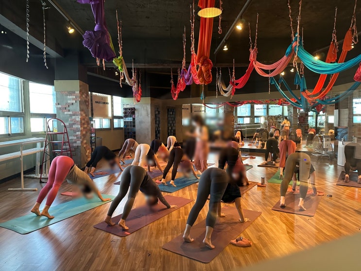 수원역요가수원플라잉요가 배에 가스 빼는 법과 원인 증상 배에 가스 찼을 때 도움이 되는 요가 자세 네이버 블로그