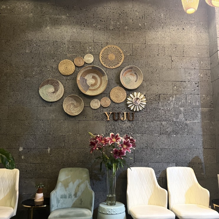 [호치민여행🇻🇳-2일차] 벤탄시장 근처 마사지샵 "유쥬스파 YUJU SPA" 방문후기!! : 네이버 블로그