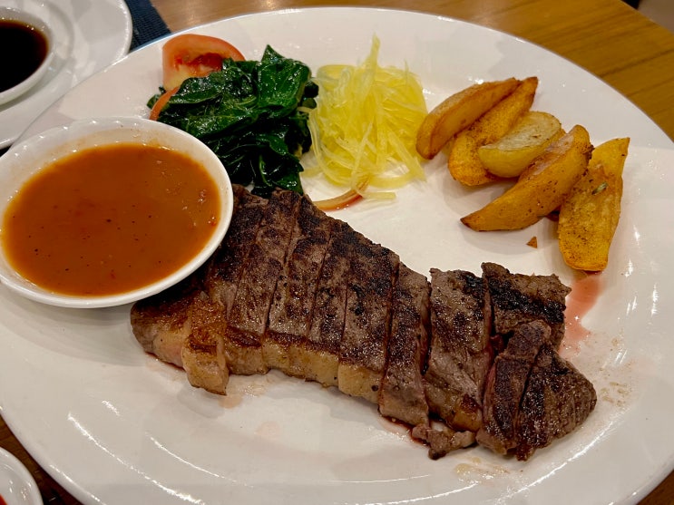 미얀마 양곤 분위기 좋은 스테이크 맛집 Onyx Moss Garden 참치 타다끼 네이버 블로그