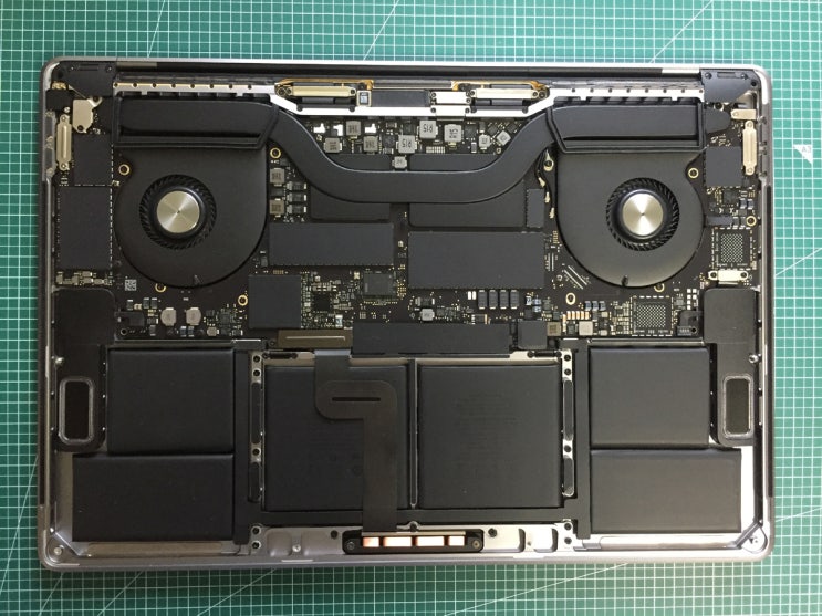 맥북 프로 2018년 15인치 A1990 수리 - 전원 안 켜짐 (주전원 쇼트) : 네이버 블로그