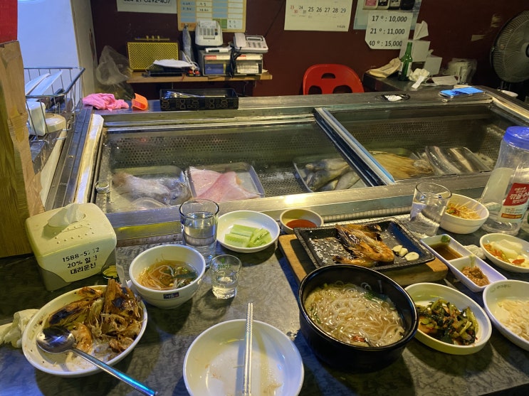 강동 포장마차 분위기의 최강 선술집 손맛 좋고 정겨운 사장님이 있는 강동 성내동 30년 전통의 맛집 냄비와 물통