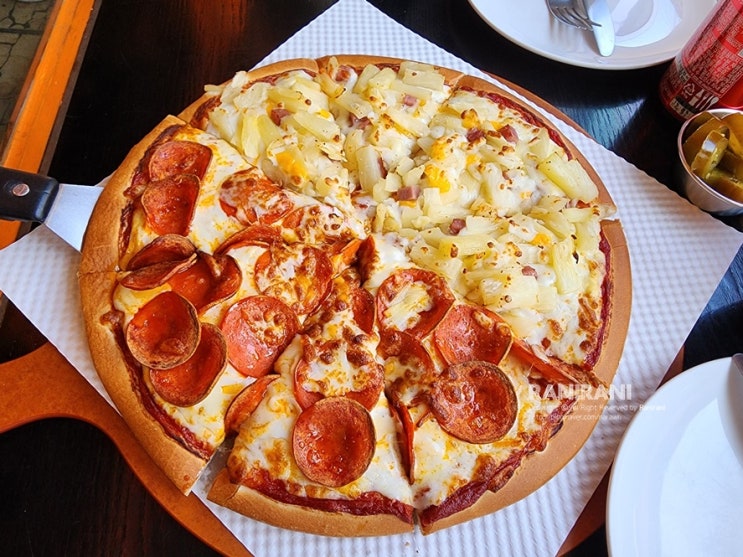 이태원 해방촌 맛집 보니스피자펍 페퍼로니 하와이안피자 또 먹어도 맛있음 네이버 블로그