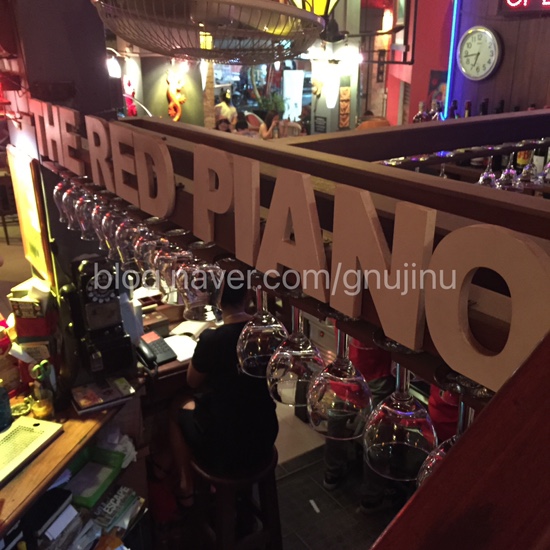 씨엠립, 안젤리나 졸리의 단골집 the red piano : 네이버 블로그