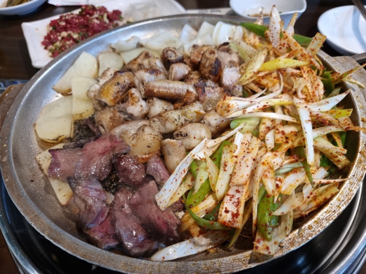 서울용리단길 김사원세끼 맛집 육회 곱창구이 곱창전골 세트 35000원 곰배령이야기 네이버 블로그