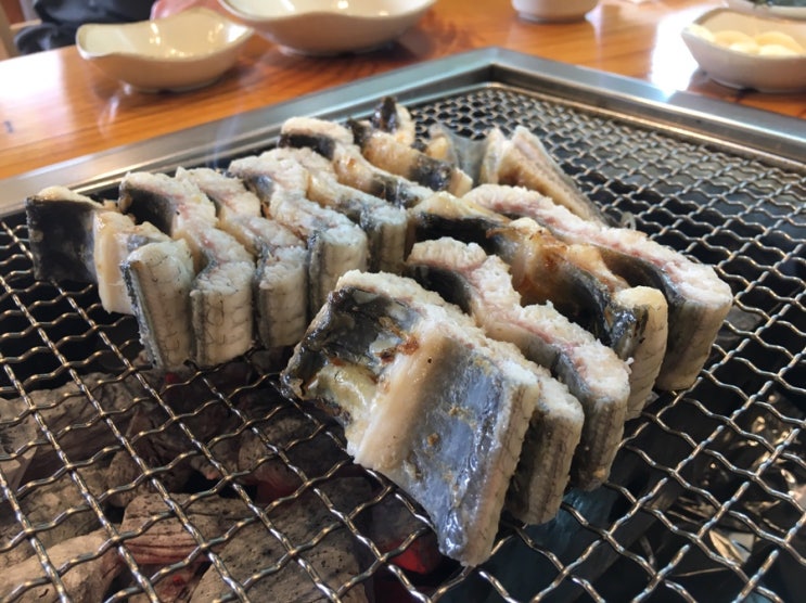 경기도 시흥 물왕동 물왕저수지 맛집 목감 명산장어나라 가족외식으로 장어폭식 네이버 블로그
