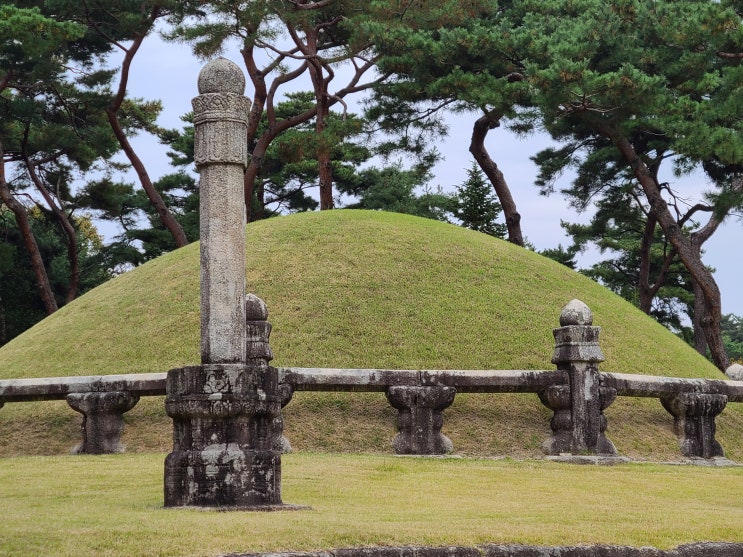 영릉英陵:: 세종대왕 릉 -- 세종대왕도 피해갈 수 없었던 풍수지리의 늪, 그리고 부실해 보이는 복원 : 네이버 블로그