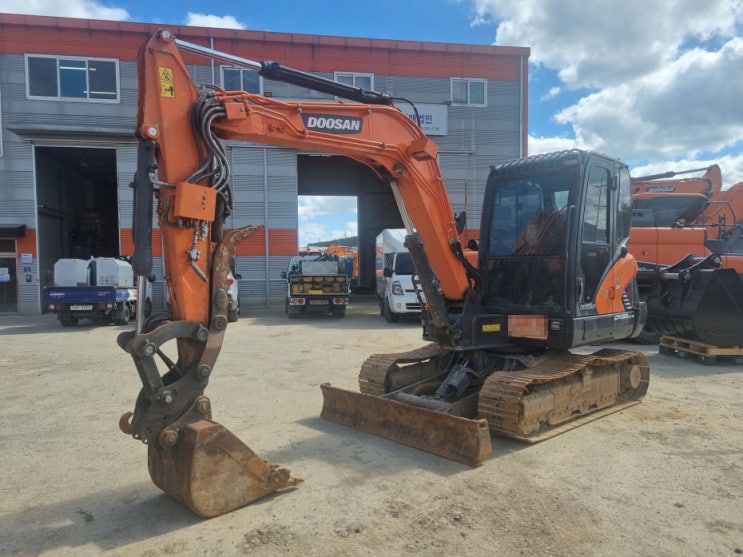 두산 02굴삭기 DX55MT 2019년식 코끼리집게 중고 가격은?!!! : 네이버 블로그