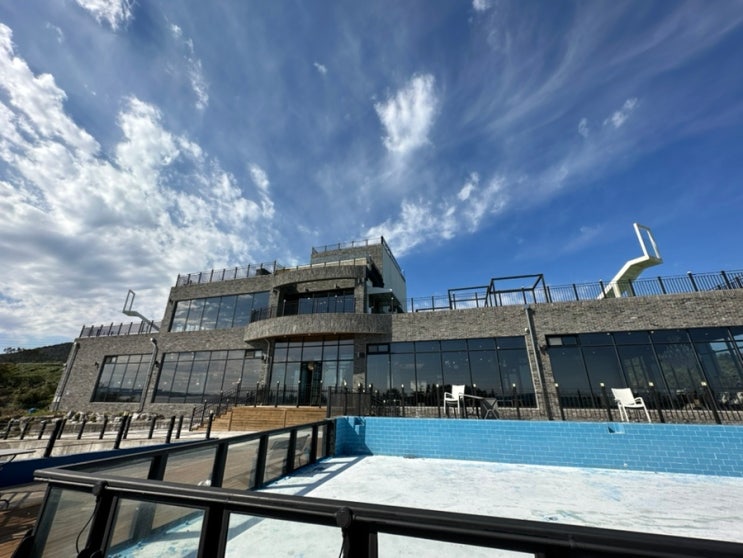 구룡포에서 뷰가 미쳐버린 포항가볼만한 곳 "빌스 4339" : 네이버 블로그