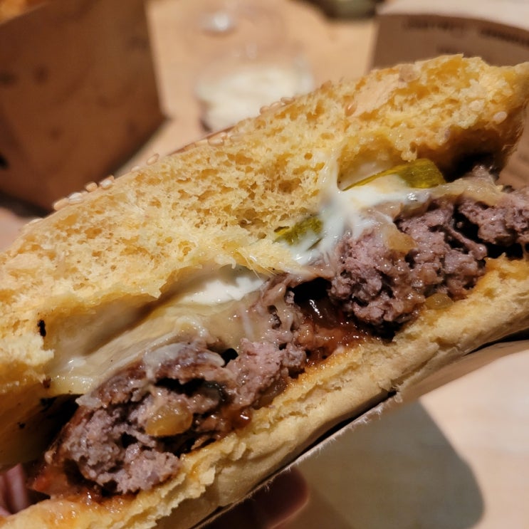 [뉴질랜드/워홀]D+10~11일 도서관 카페잡 cv 첨삭 / burger fuel 첫 방문 후기! : 네이버 블로그