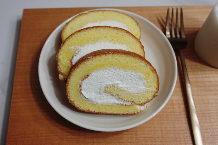 베이킹 초보를 위한, 부드러운 생크림 롤케이크 만들기 : 네이버 블로그